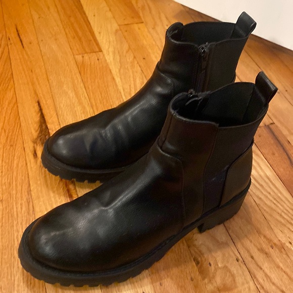 Universal Thread | Shoes | Universal Thread Chunky Boots | Poshmark